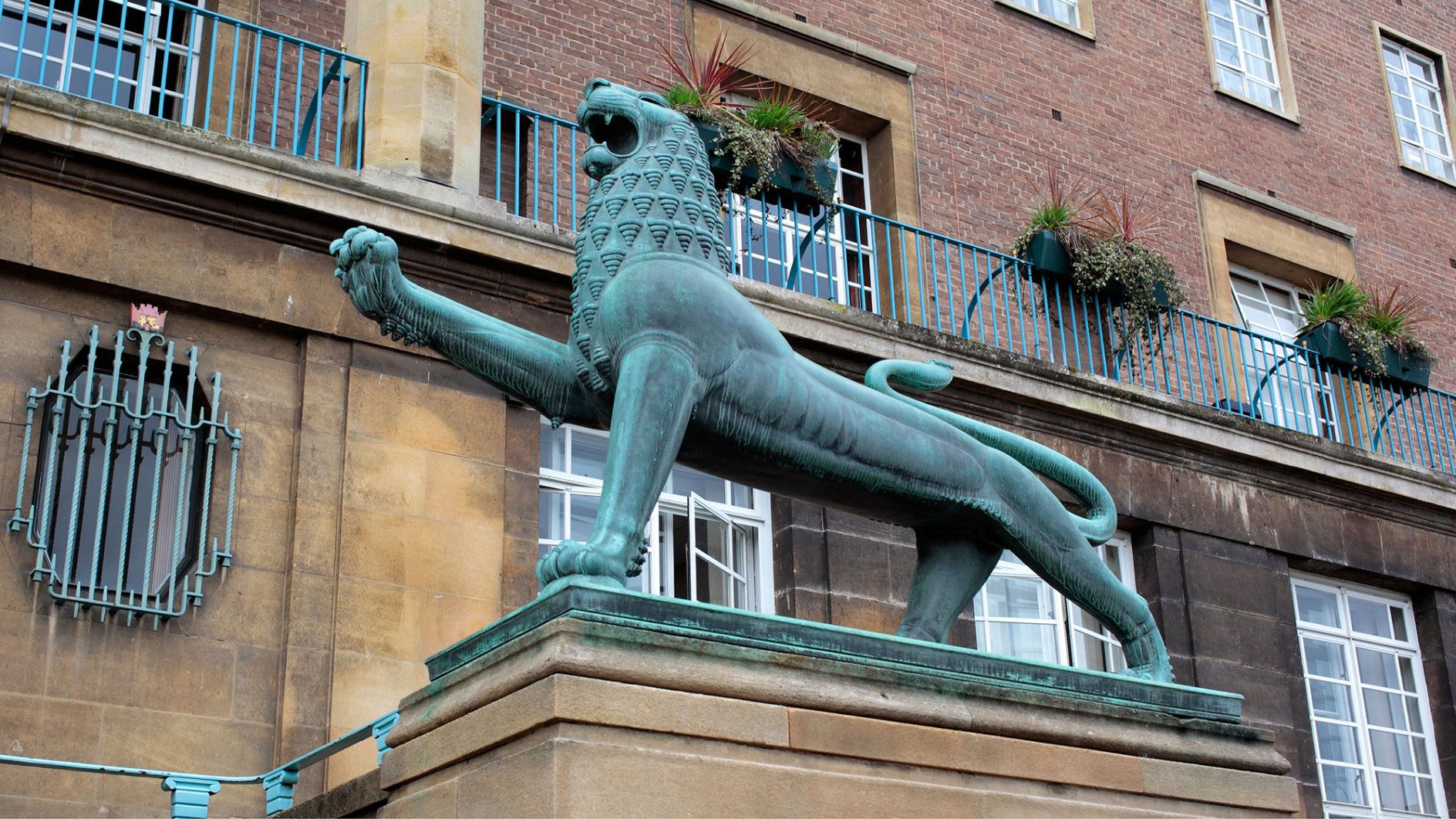 The Click crafts new logo and branding for legendary retailer Jarrolds ...