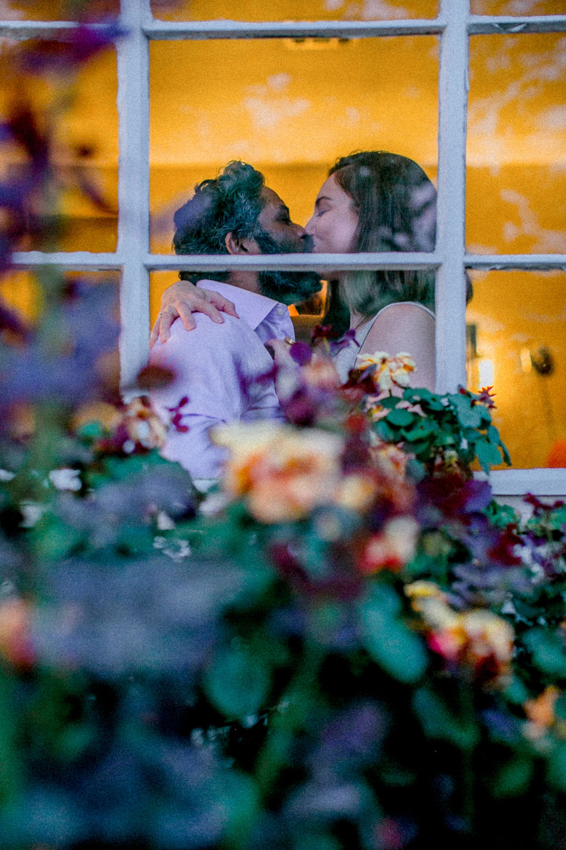 Photographer Caroline White captures beautiful portraits through people ...