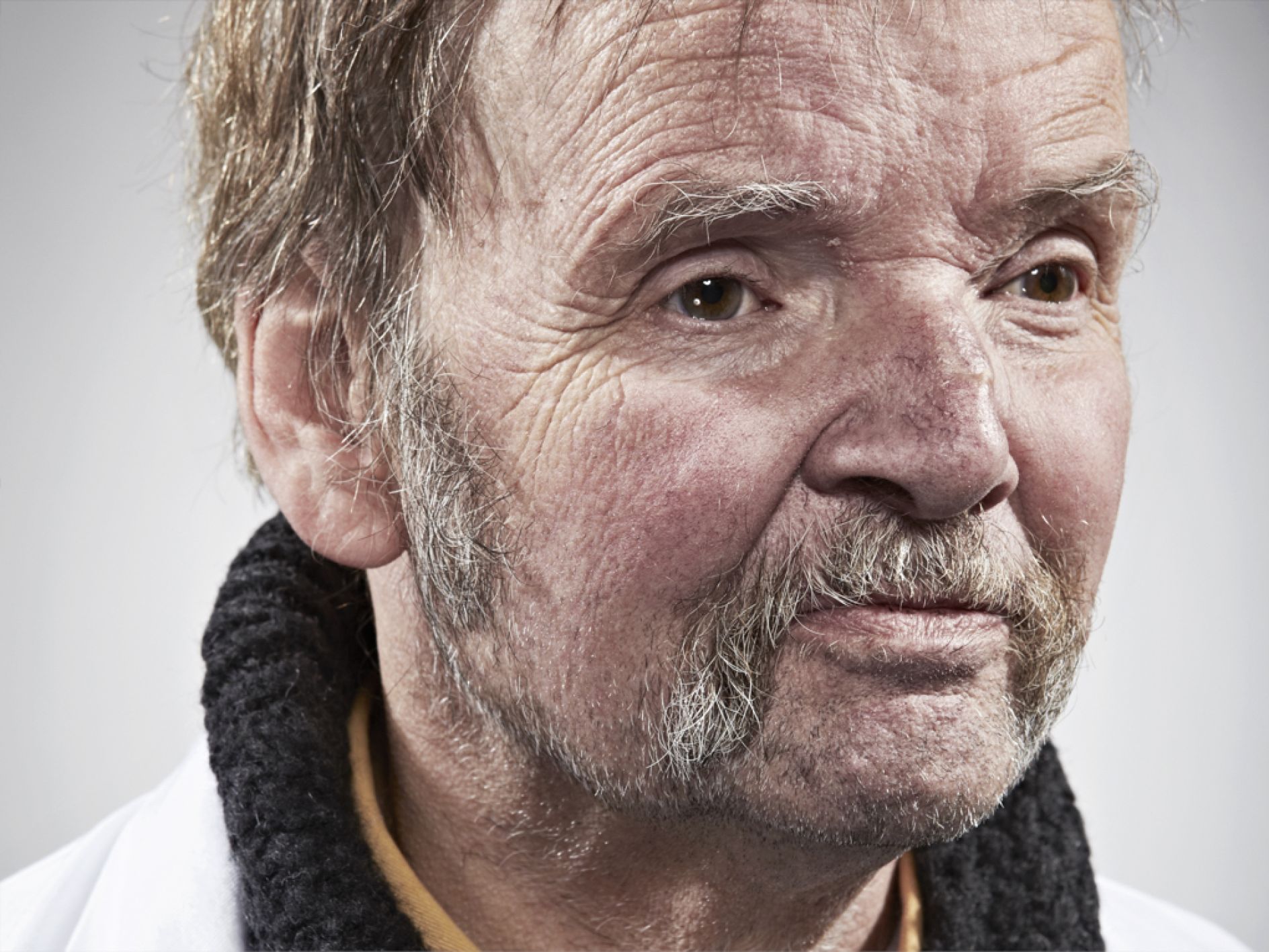 Beautiful emotional portraits of visually impaired workers | Creative Boom