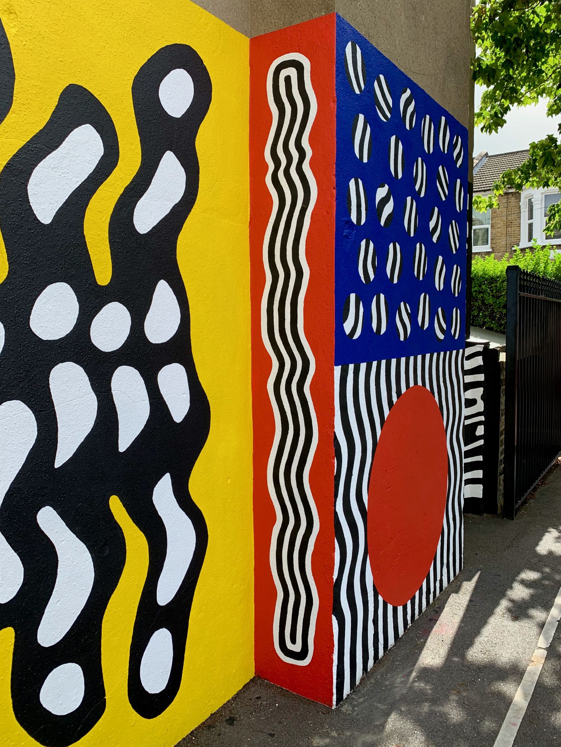 Artist Coco Lom celebrates Hackney's community spirit in 30-foot mural ...
