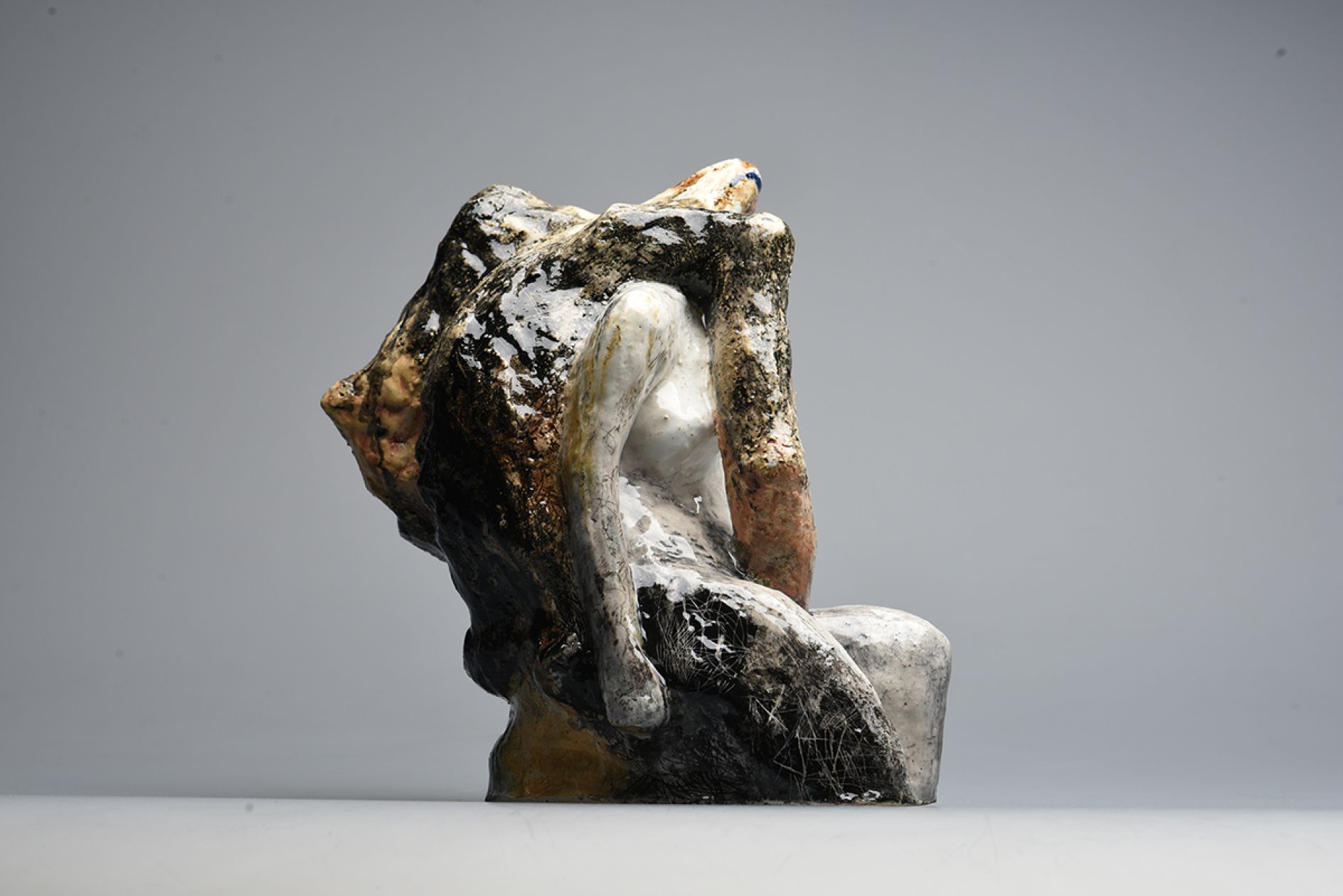 Body-text: Visceral ceramic sculptures explore body distortion and ...