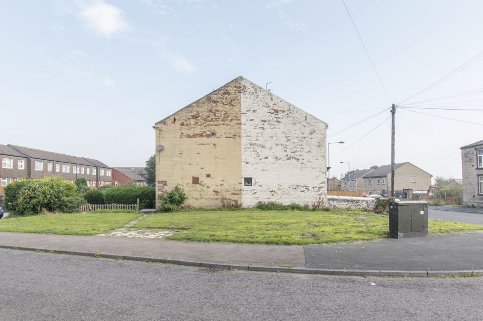 Urban Isolation: Stuart Allen on his love of photographing lonesome ...