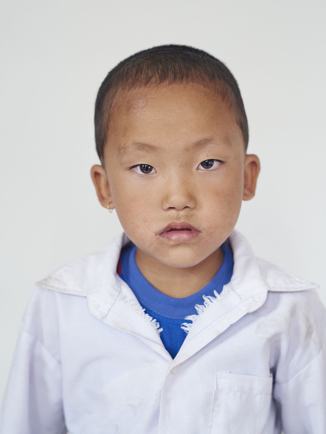 'American West' style portraits of Nepal's youth and homeless children ...