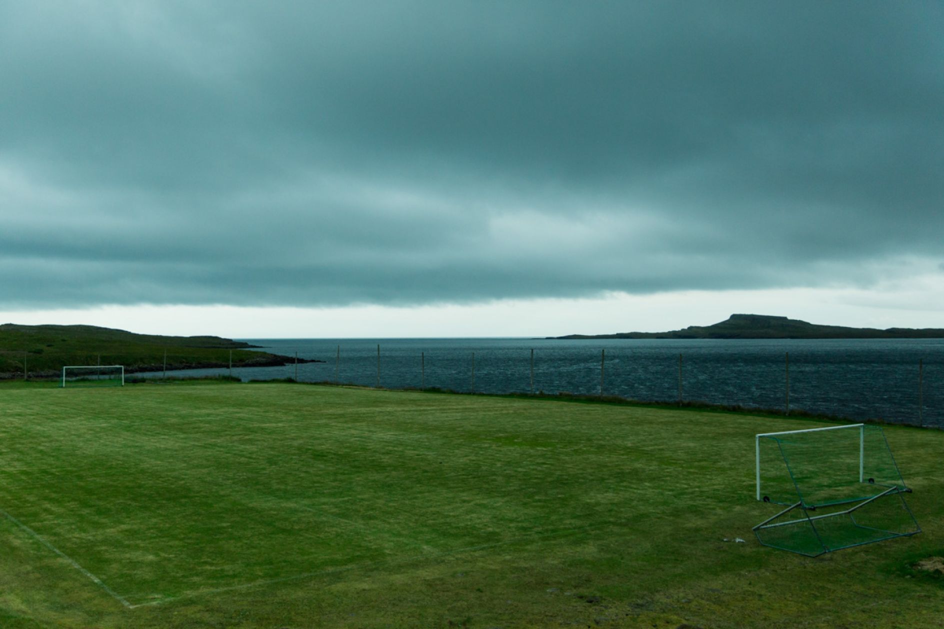 Photographer Luca Arena's non-cliched yet beautiful portrait of Iceland ...