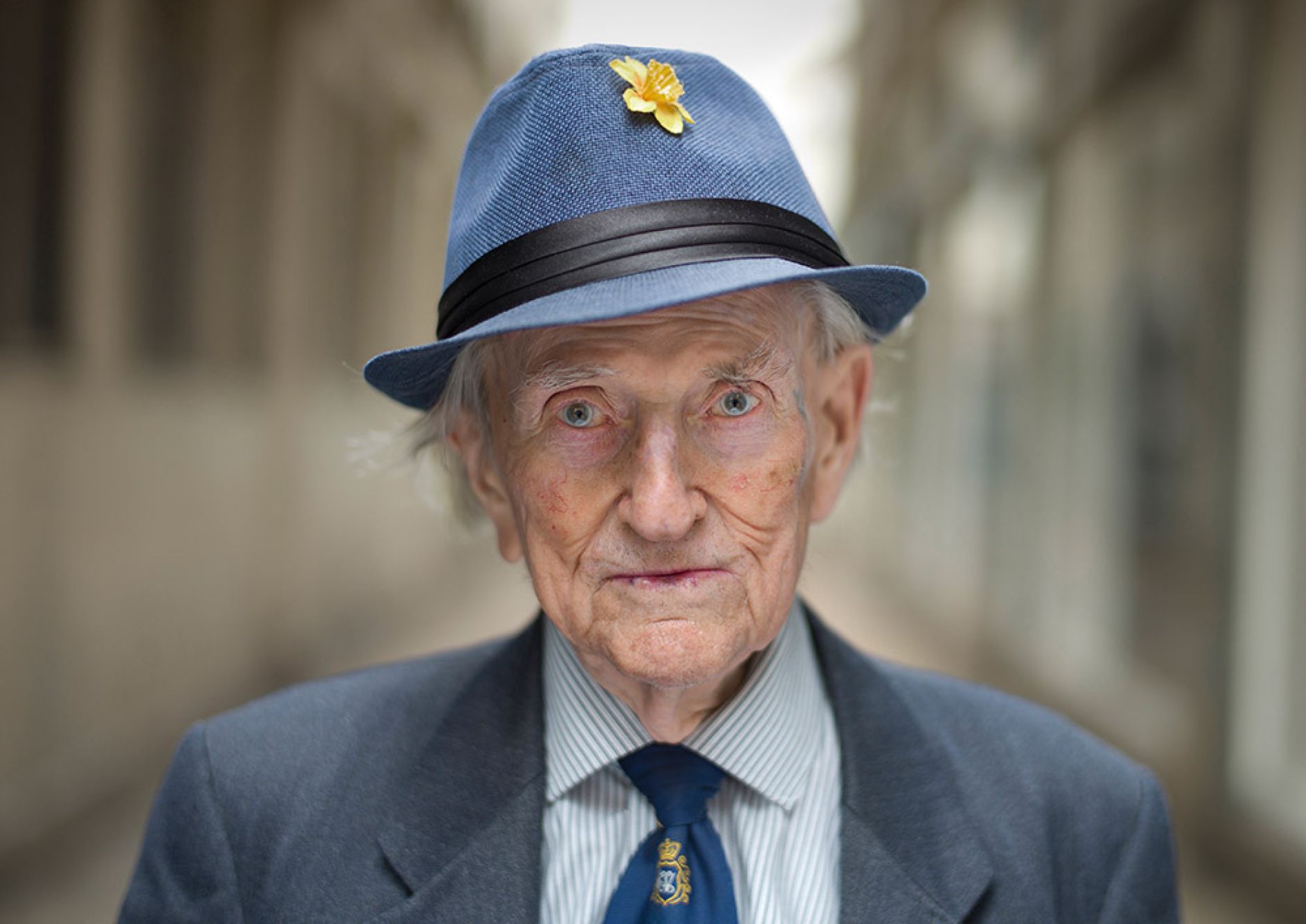 Peter Zelewski's 100 portraits of Londoners captures the diversity of a ...