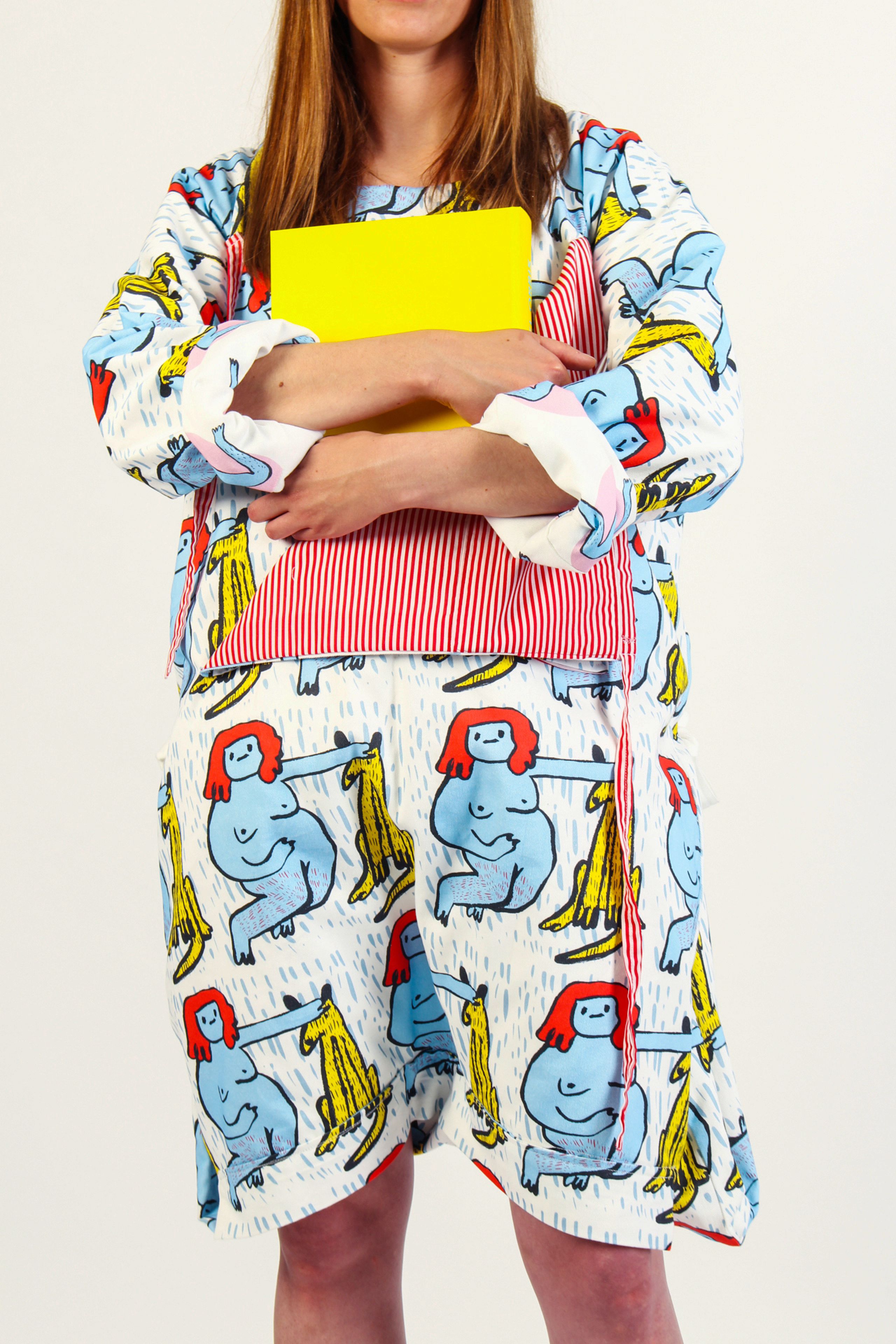 Graphics graduate creates a versatile outfit you can wear for seven ...