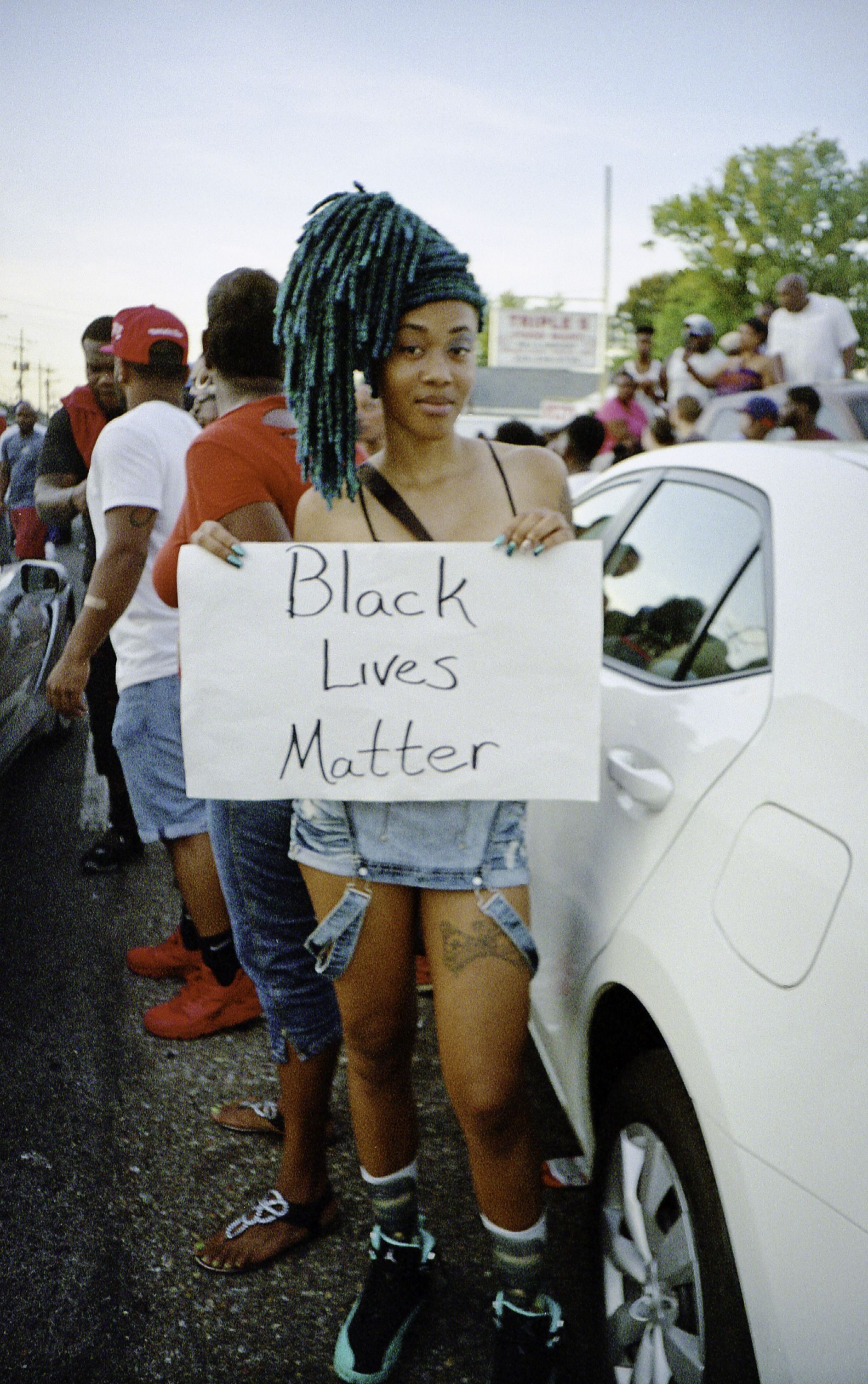 Punk shows, protests and parades: Photographs from the underground of ...