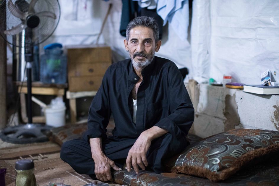 The Lost Men of Syria: Edward Jonkler's revealing images of refugee ...