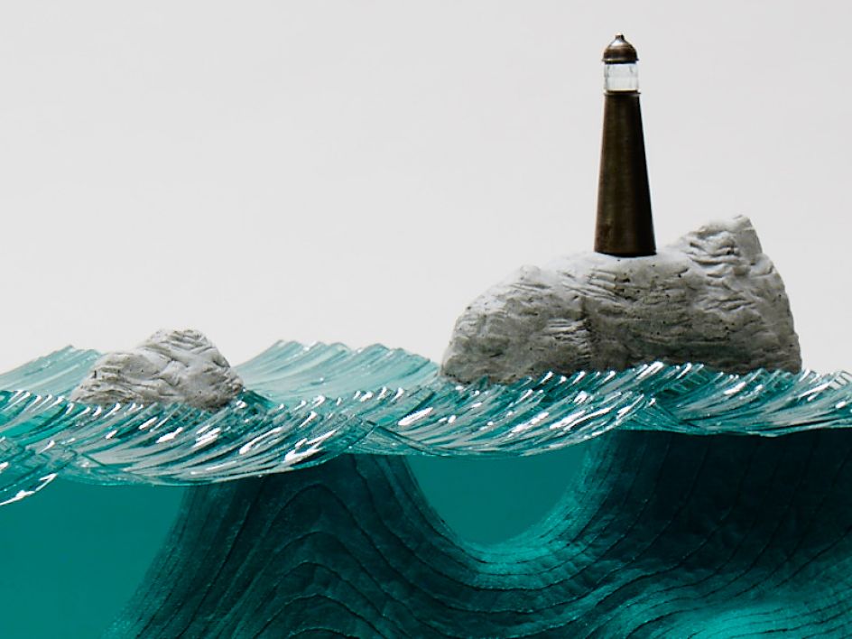 Amazing sheets of glass cut into stunning layered ocean scenes ...