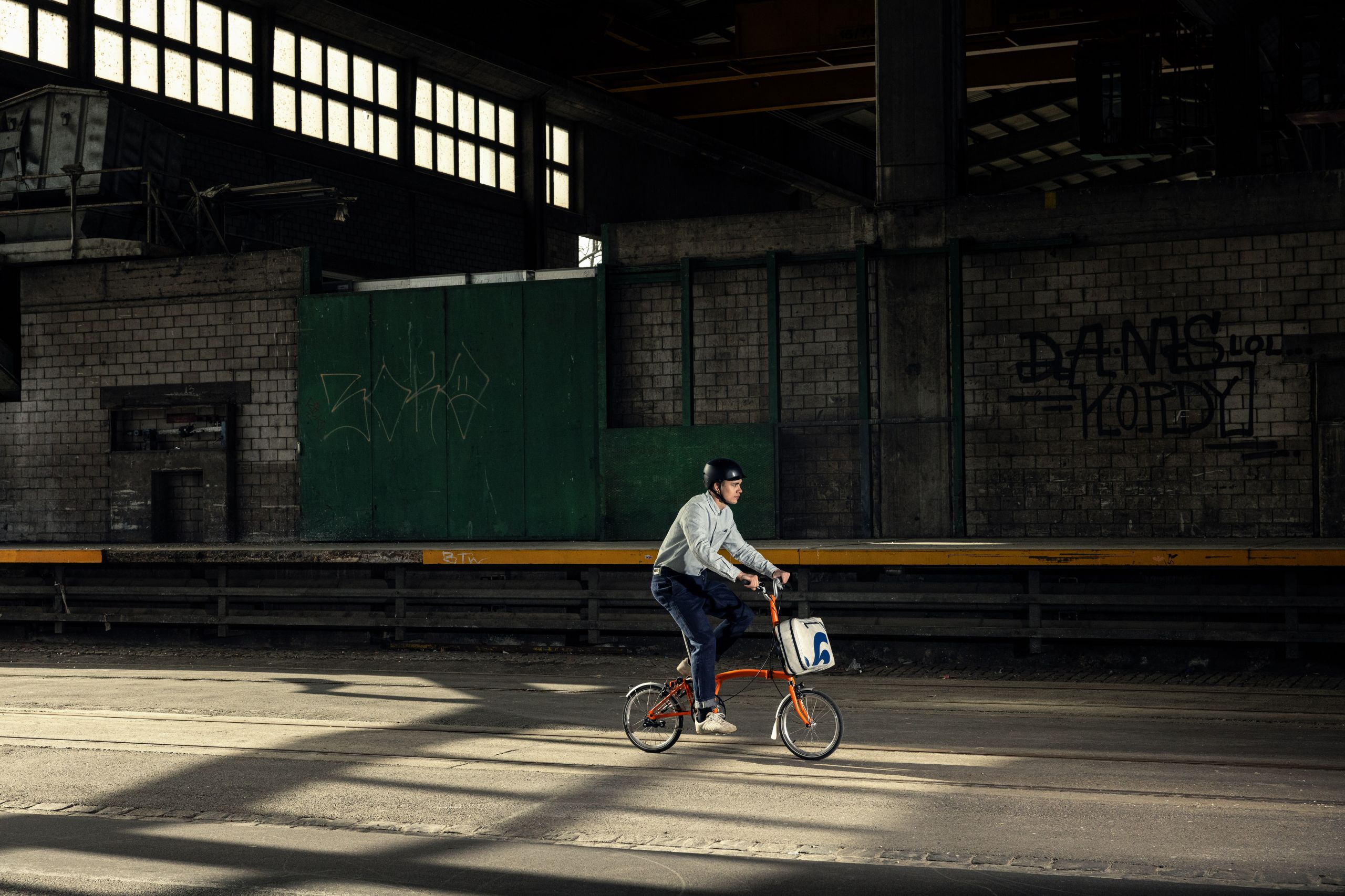 Freitag and Brompton Bikes collaborate to put a new spin on backpacks ...