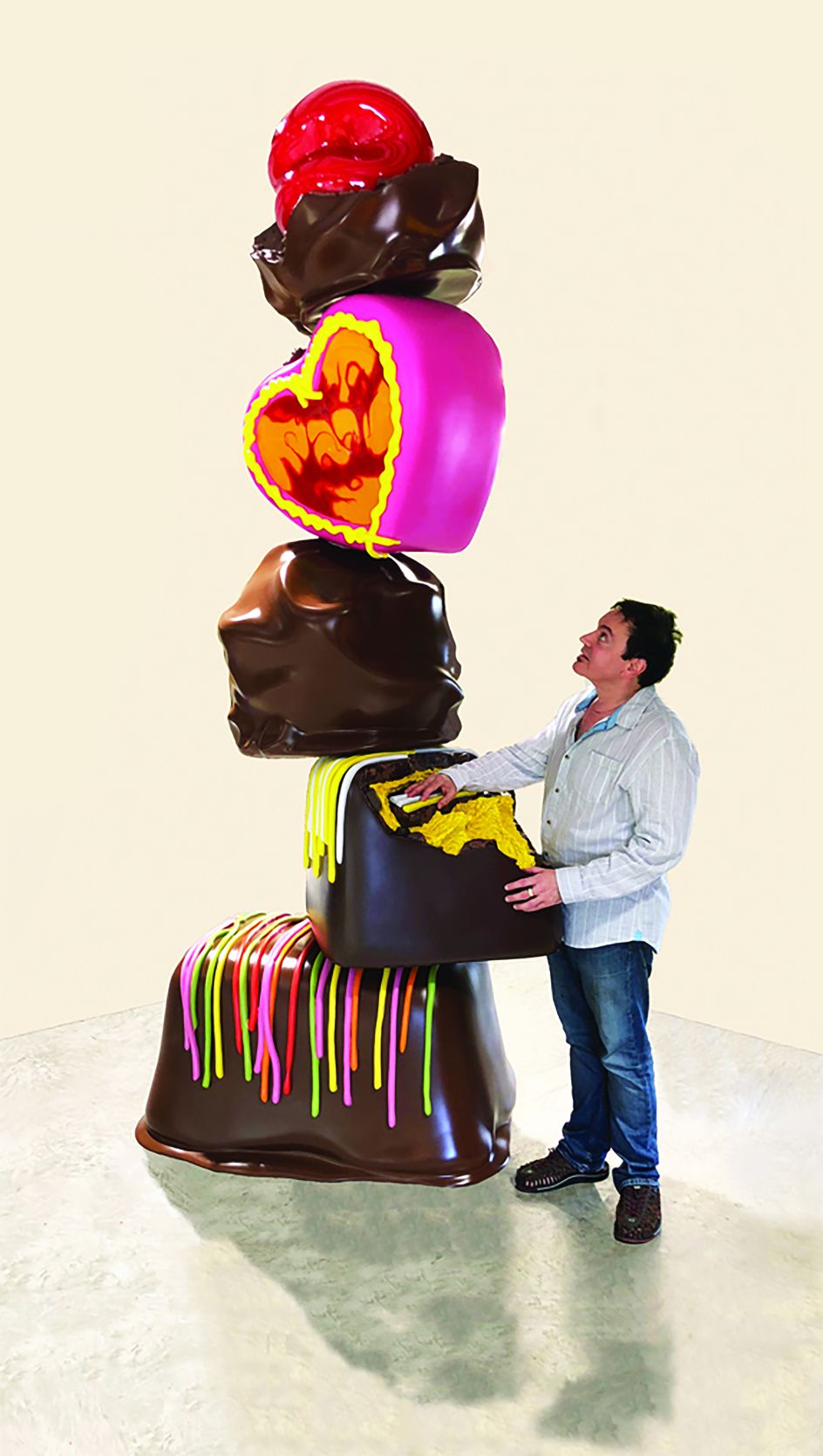 Hyperrealistic Giant Sculptures Of Doughnuts Sweets And Cakes By Peter Hyperrealistic Giant Sculptures Of Doughnuts Sweets And Cakes By Peter
