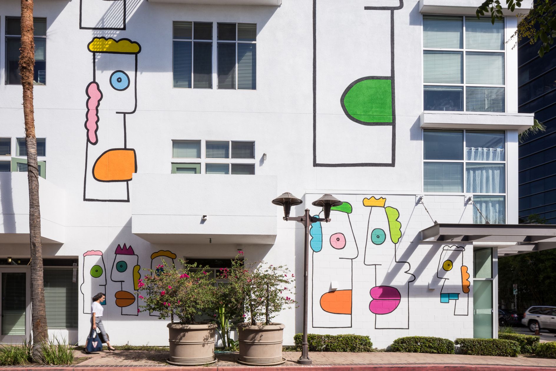 Freedom Boulevard: giant mural unveiled in Los Angeles by Berlin Wall ...