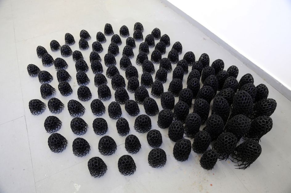 Presence: 3D miniature black creatures that seemingly invade a space ...