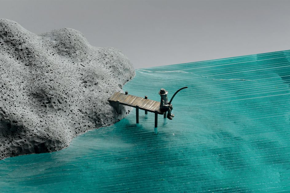 Hand-cut glass sculptures that capture the beauty of the ocean ...