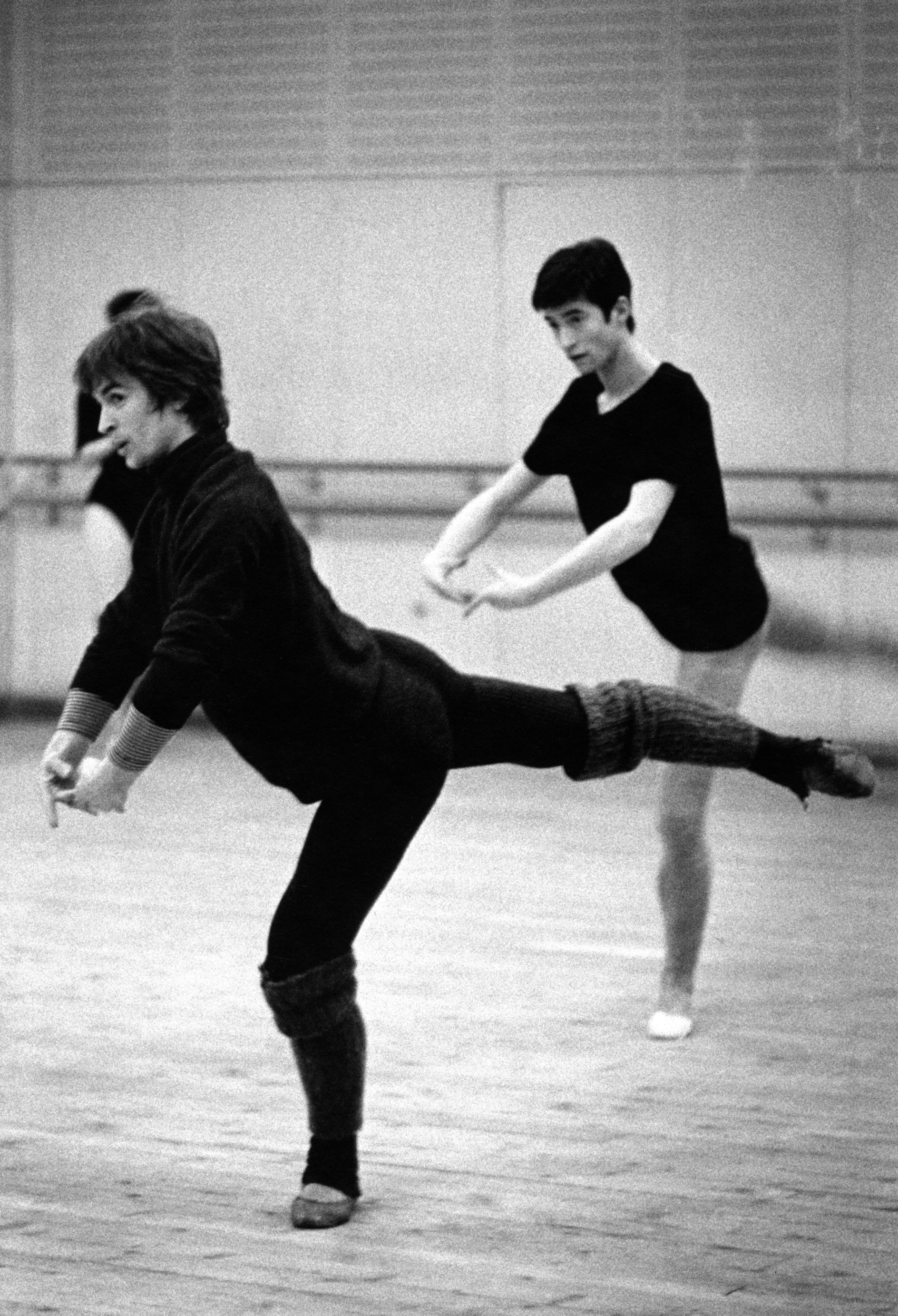 Backstage at the Ballet: Photographs by Colin Jones from the 1960s and ...