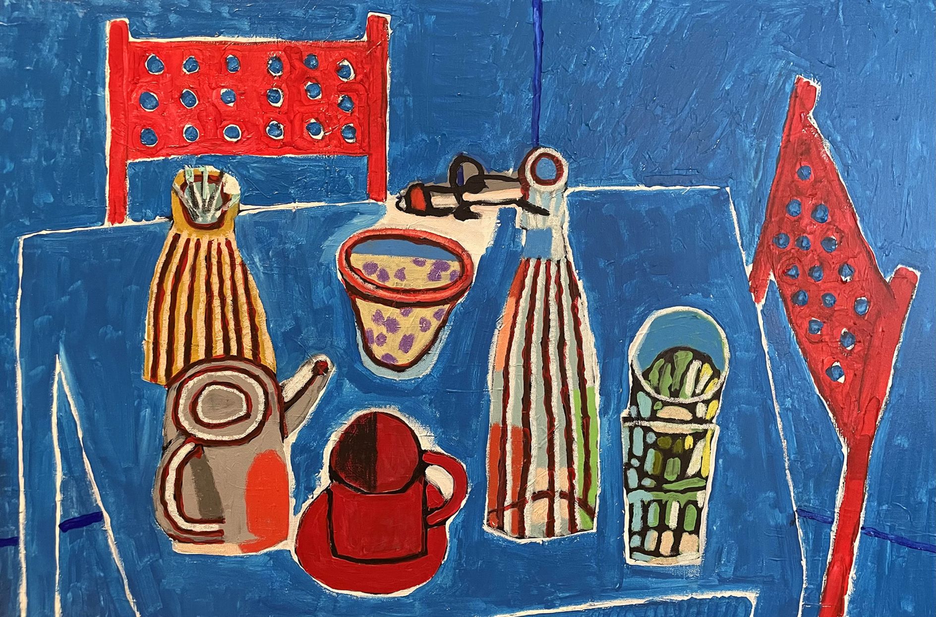 Scruffy and bold, Tom Moore paints everyday objects found around the ...