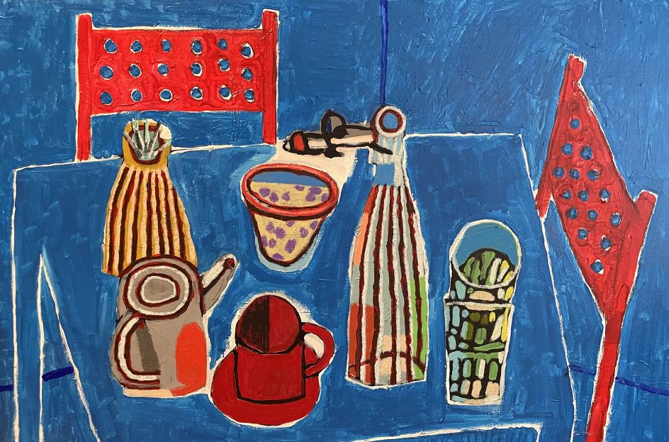 Scruffy and bold, Tom Moore paints everyday objects found around the ...