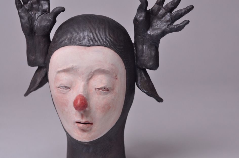 Playful clay sculptures that combine human and animal form by Chao Harn ...