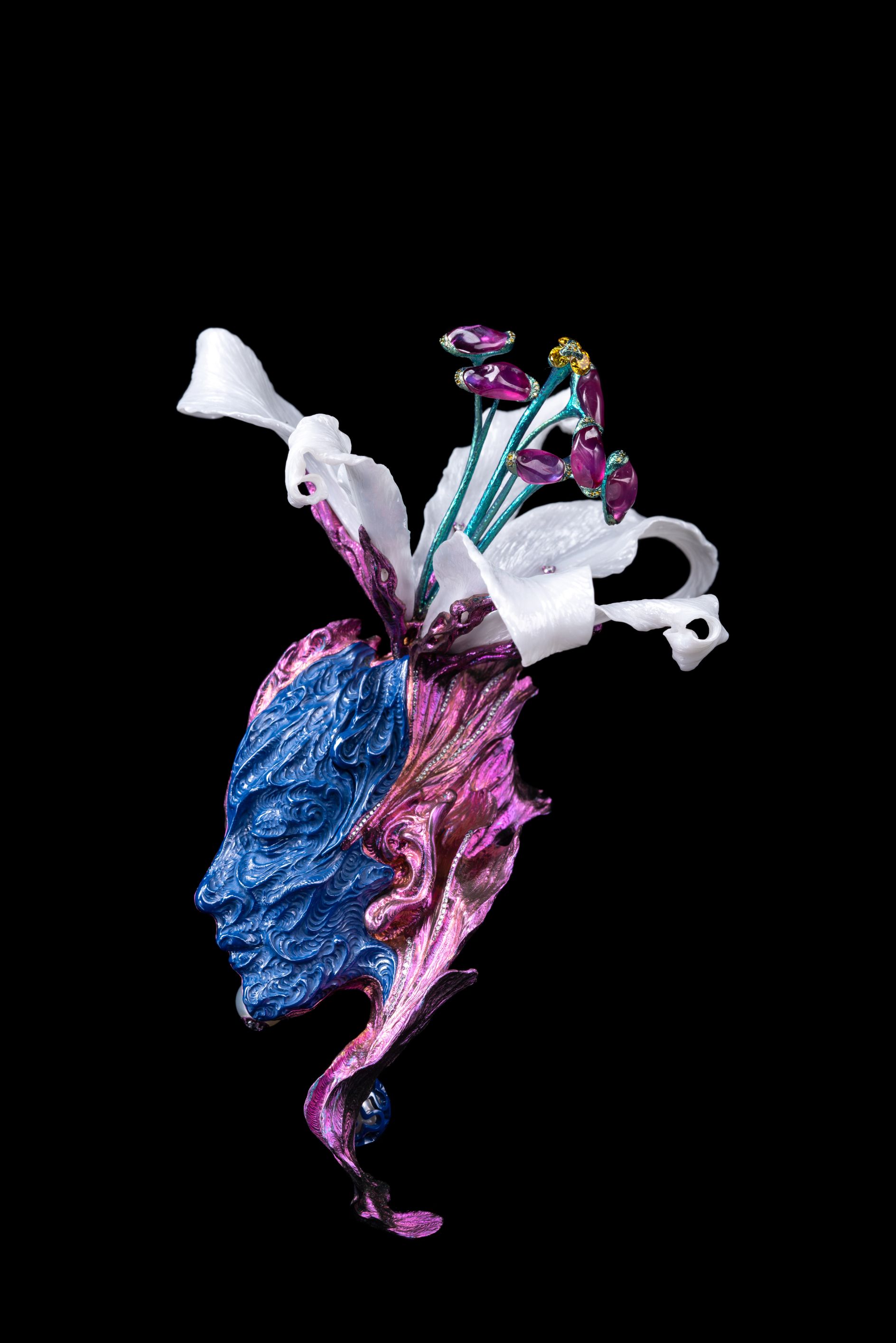 Jewellery artist known as the 'Shapeshifter' to reveal his most ...