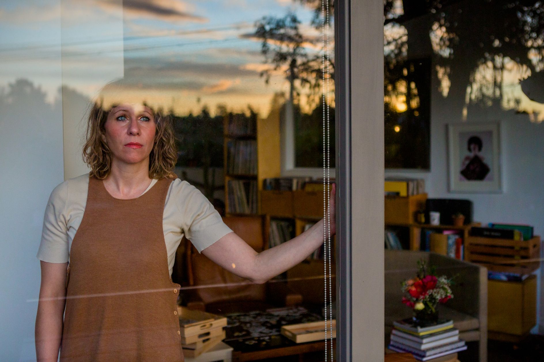 Photographer Caroline White captures beautiful portraits through people ...