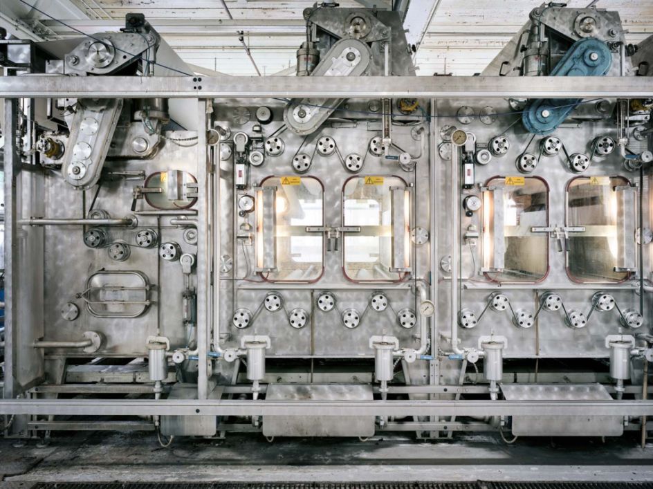 A fascinating peek inside America's colourful textile mills and ...