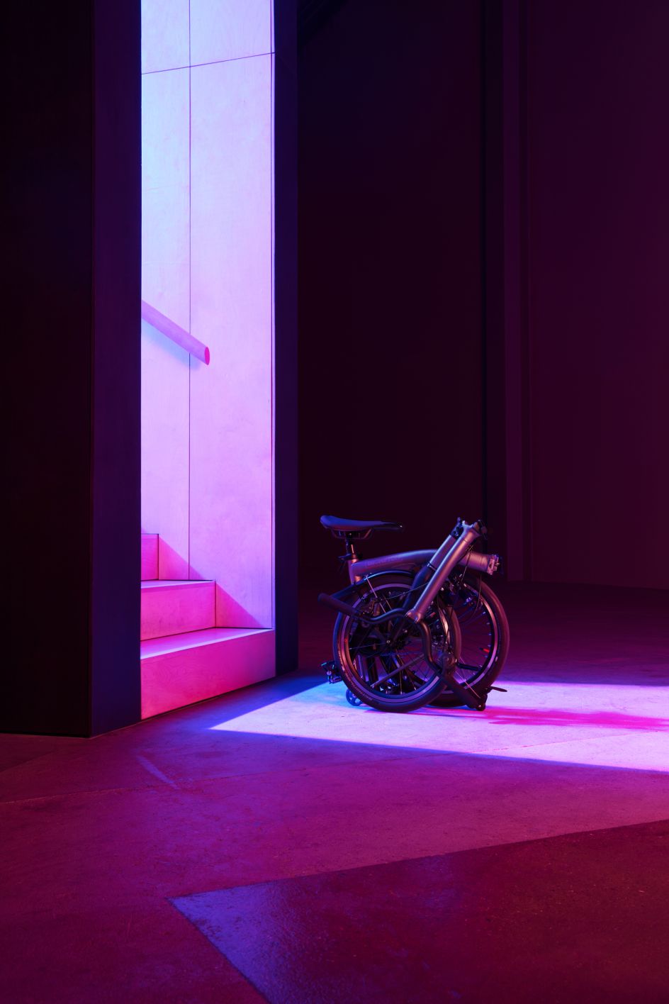 Introducing the T Line: Brompton launches its lightest folding bike ...