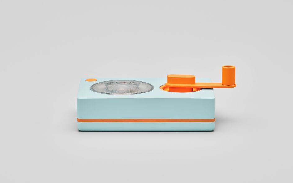 Clever DIY flashlight offers a fun way to teach your kids and help a ...