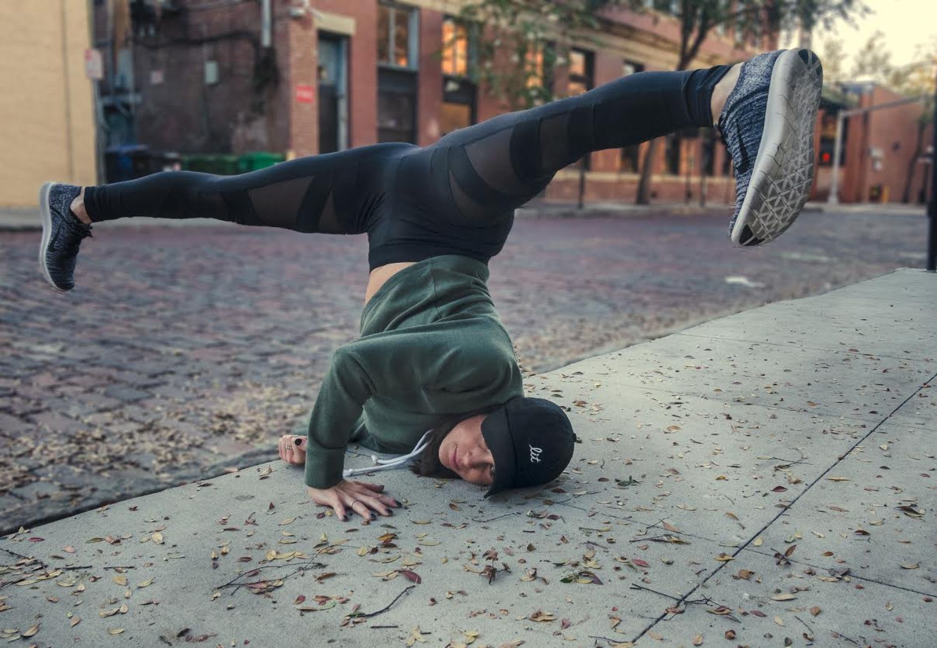 Urban Movement: Keith Reid photographs professional dancers at play ...