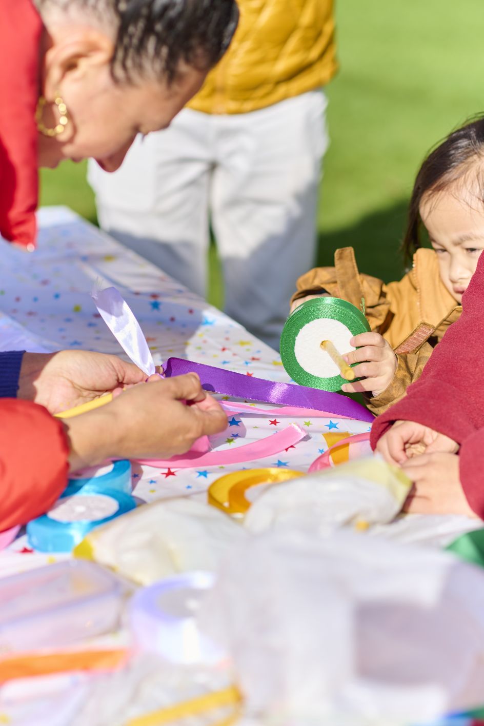 A new sculpture of rainbow-coloured ribbons is amazingly made of steel ...