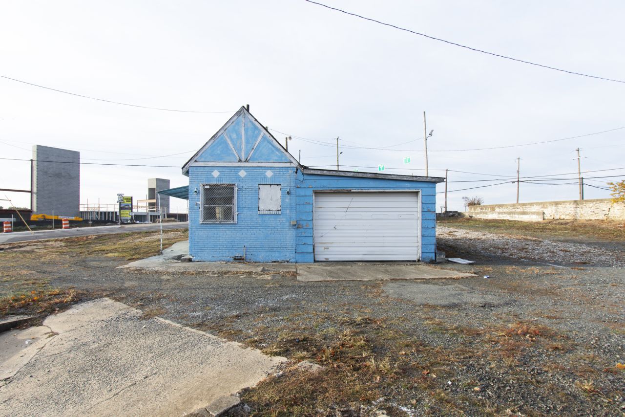 Urban Isolation: Stuart Allen on his love of photographing lonesome ...