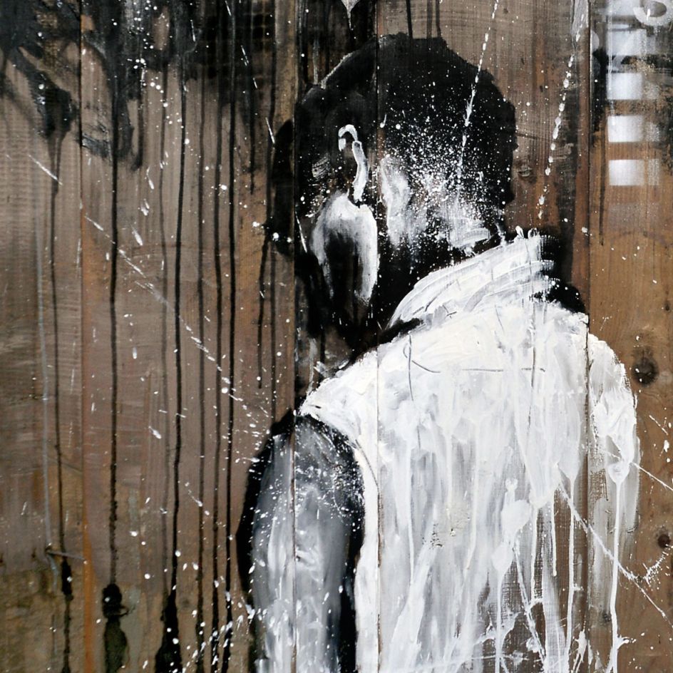 Artist fills a derelict apartment with portraits that pay homage to its ...