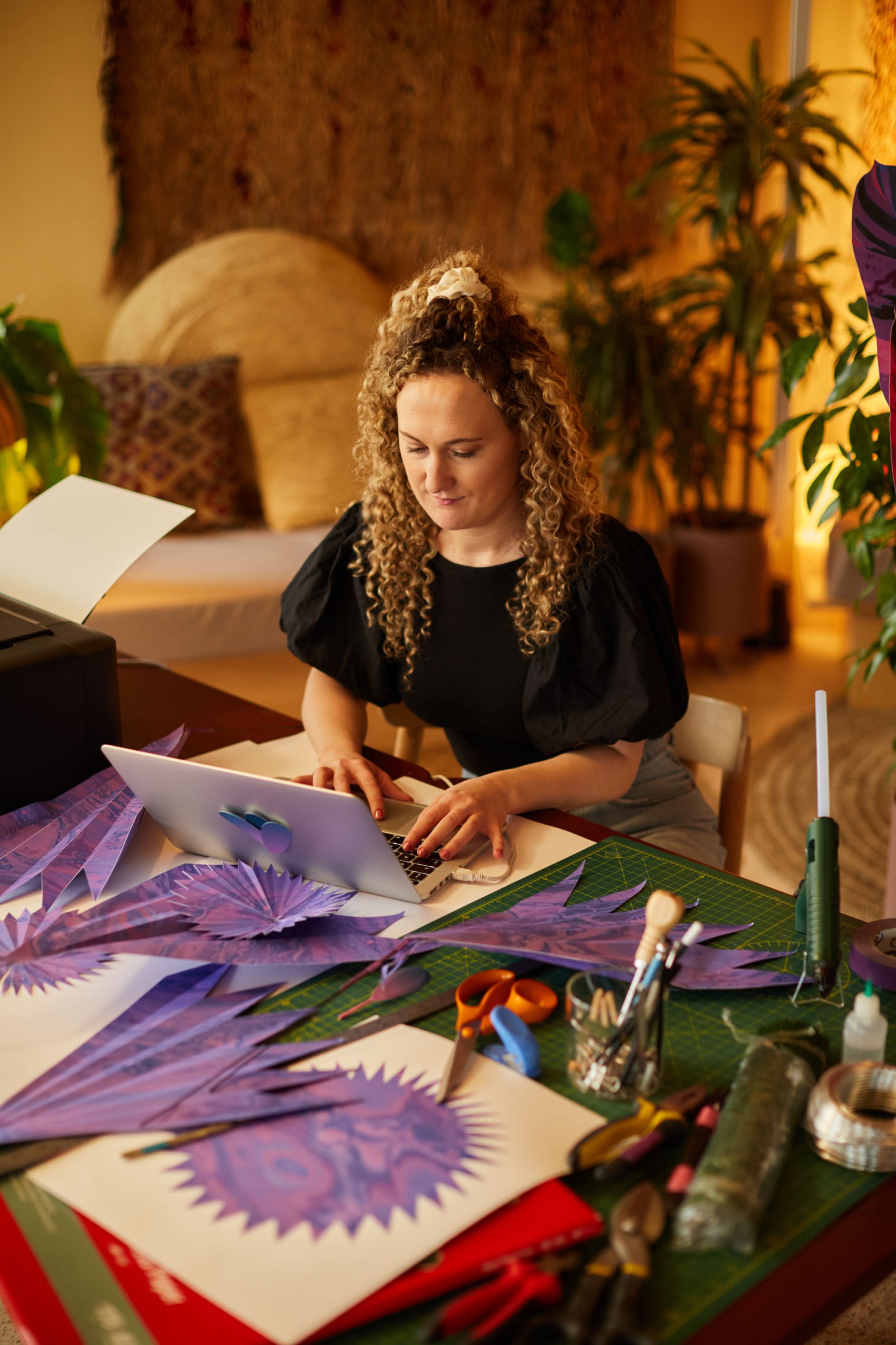 Artist Caroline Byrne on finding happiness by turning houseplants into ...