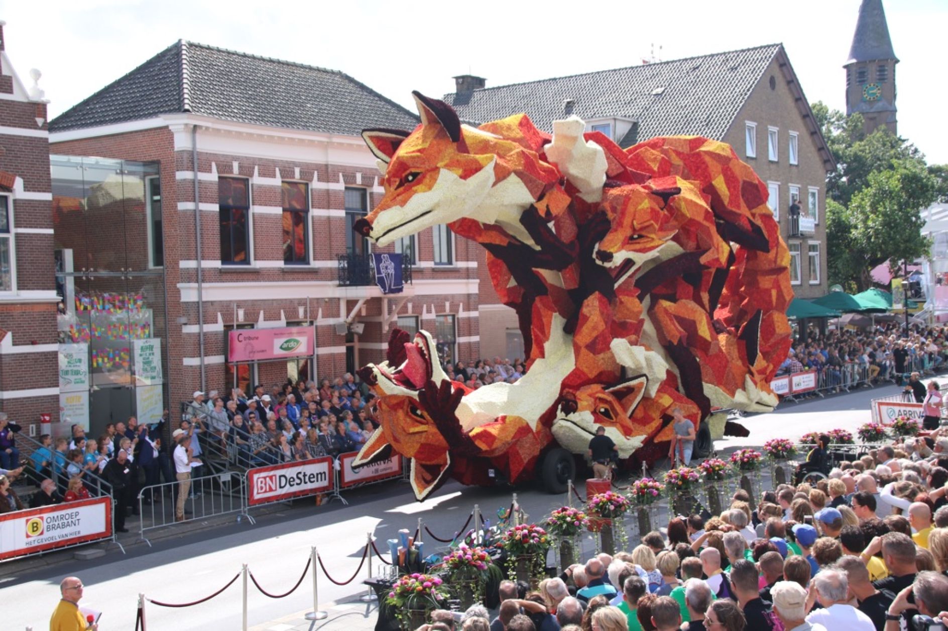 Dutch parade marks all things dangerous with giant floats made out of ...