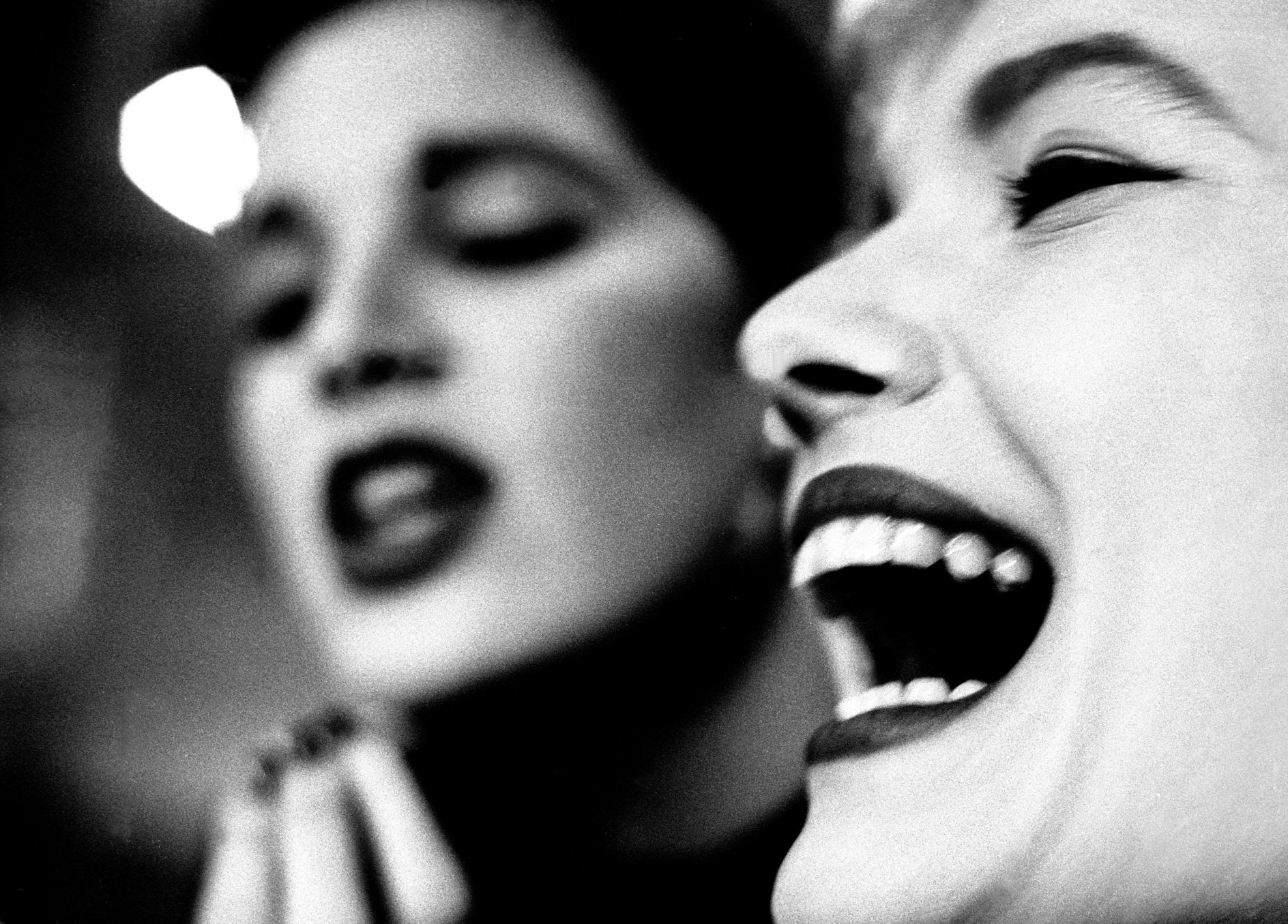 Hidden fashion portraits by Just Loomis, taken backstage at the world's ...