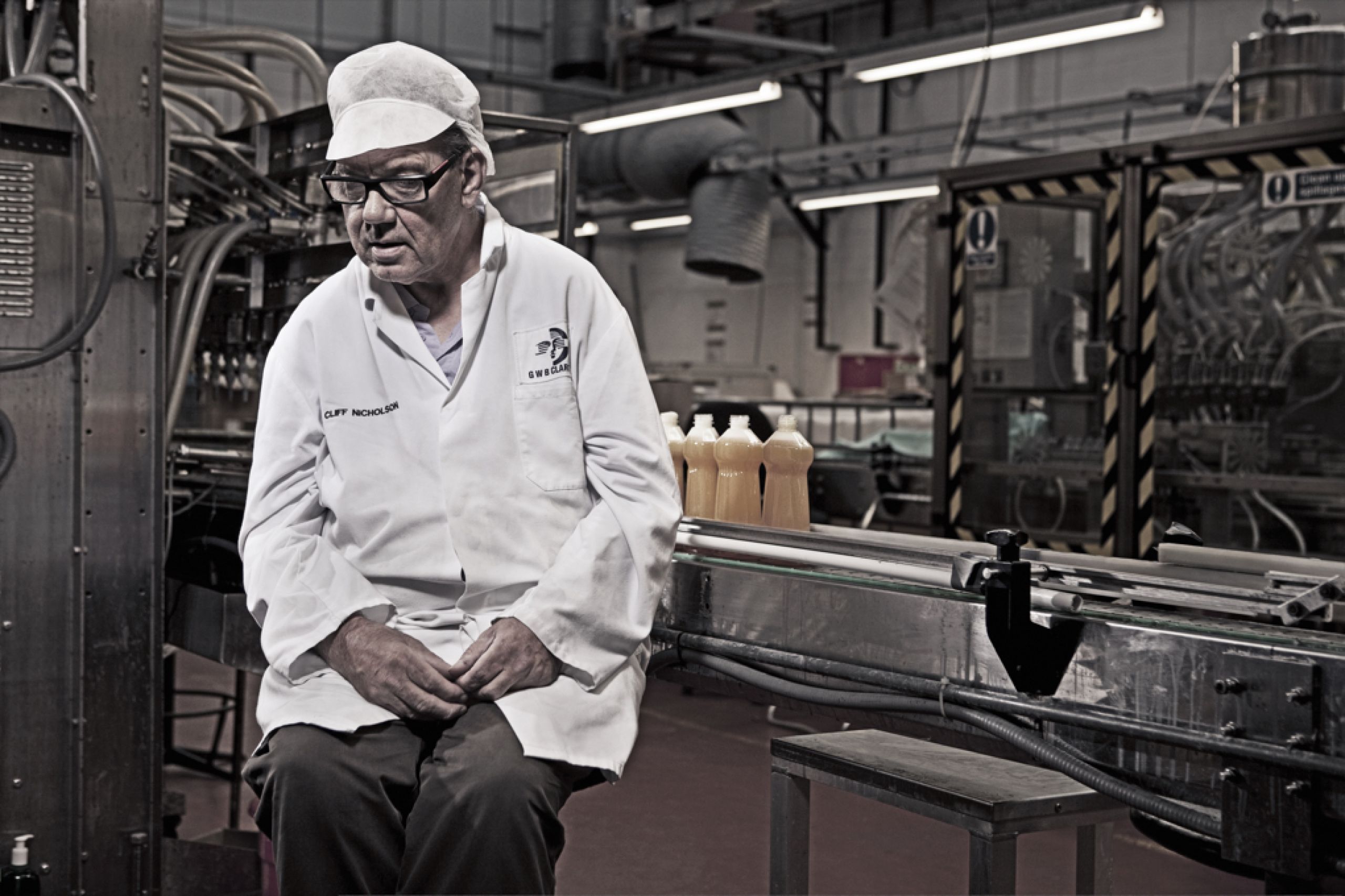 Beautiful emotional portraits of visually impaired workers | Creative Boom