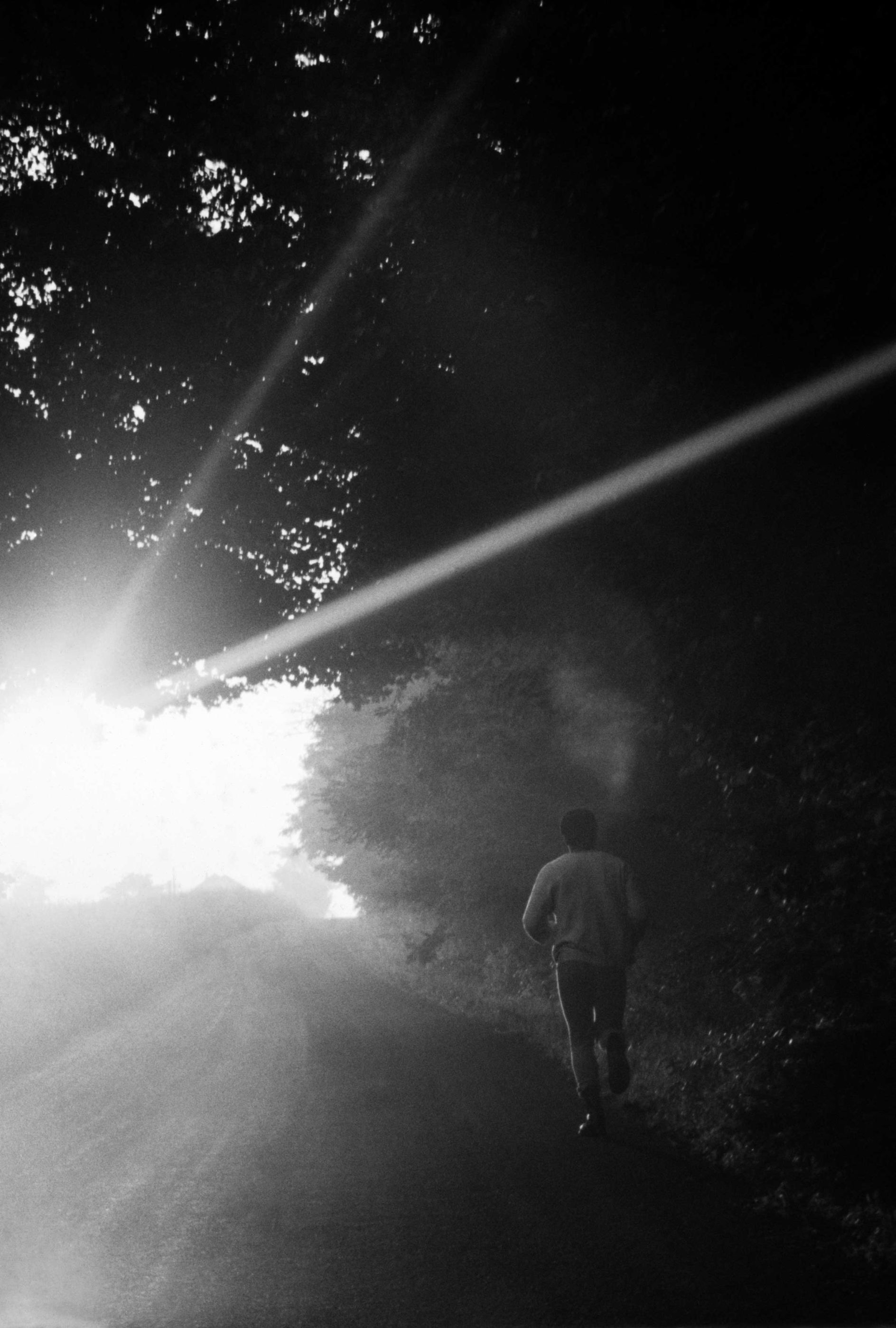 Rare and extraordinary photographs of Muhammad Ali preparing for his ...