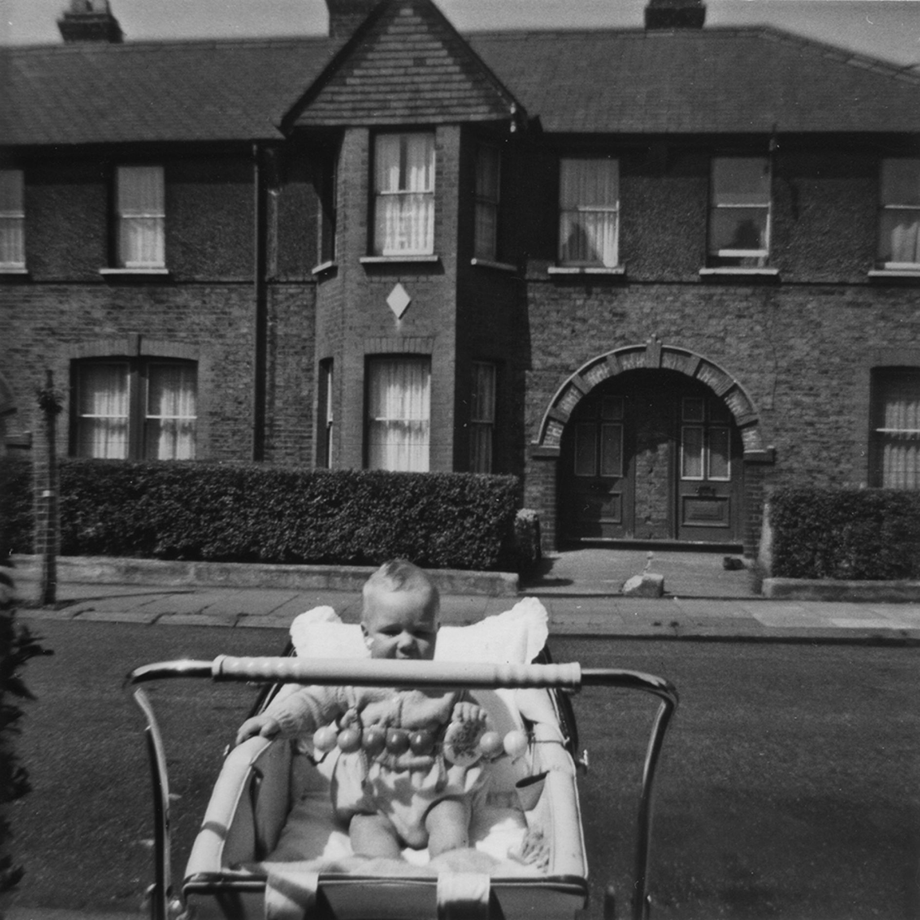 Newly uncovered photographs show London's disappearing working class ...