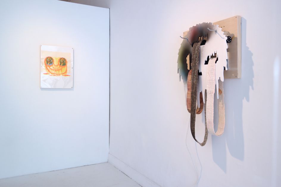 Conveyors: artist Derek Larson creates motorised paintings that ...