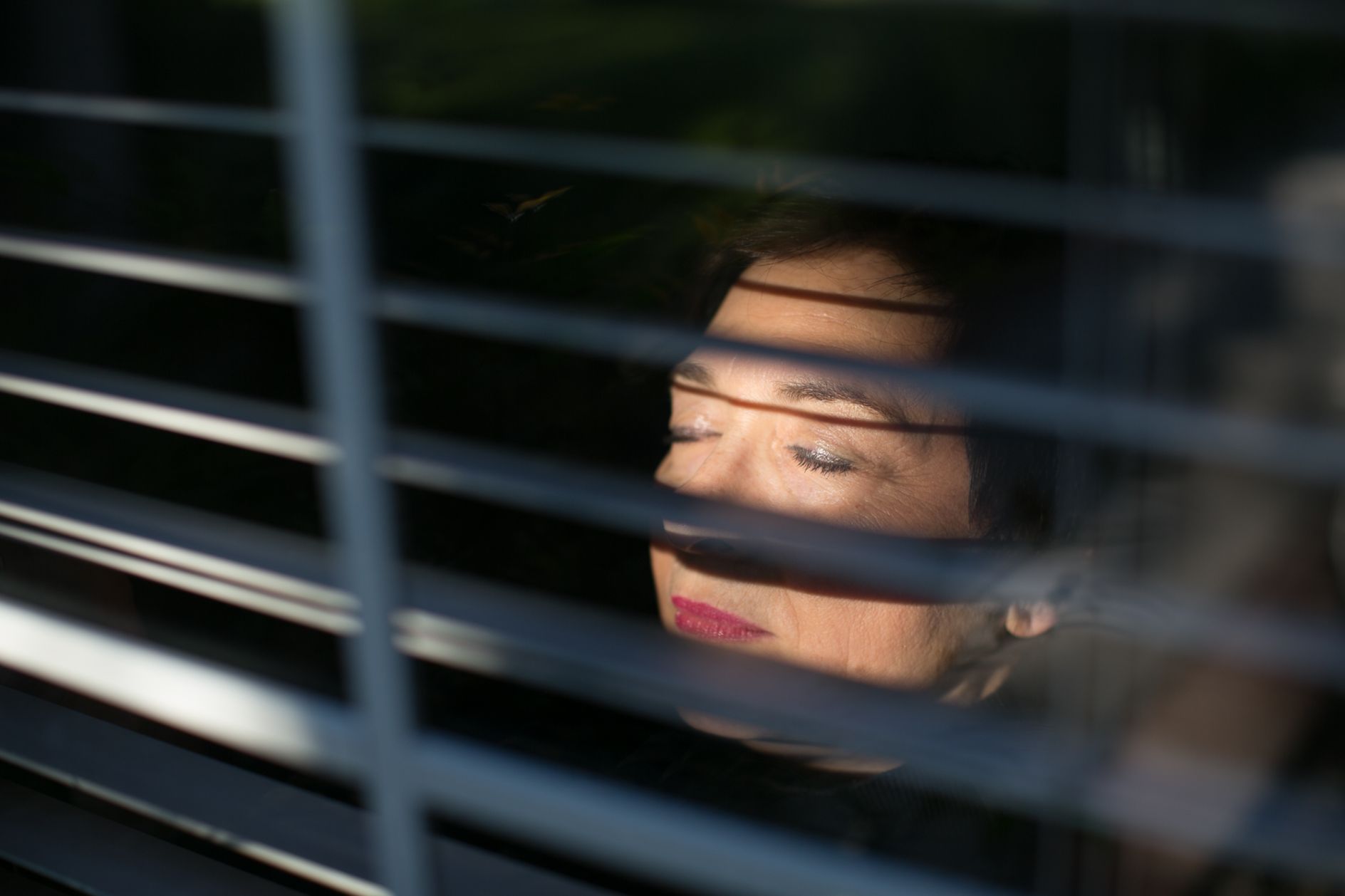 Photographer Caroline White captures beautiful portraits through people ...