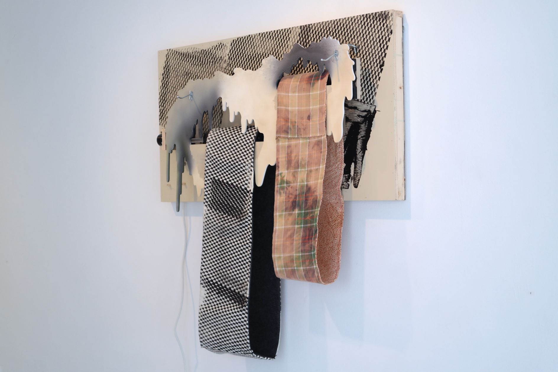 Conveyors: artist Derek Larson creates motorised paintings that ...