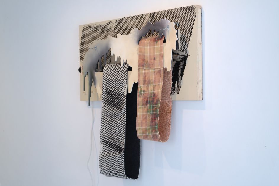 Conveyors: artist Derek Larson creates motorised paintings that ...