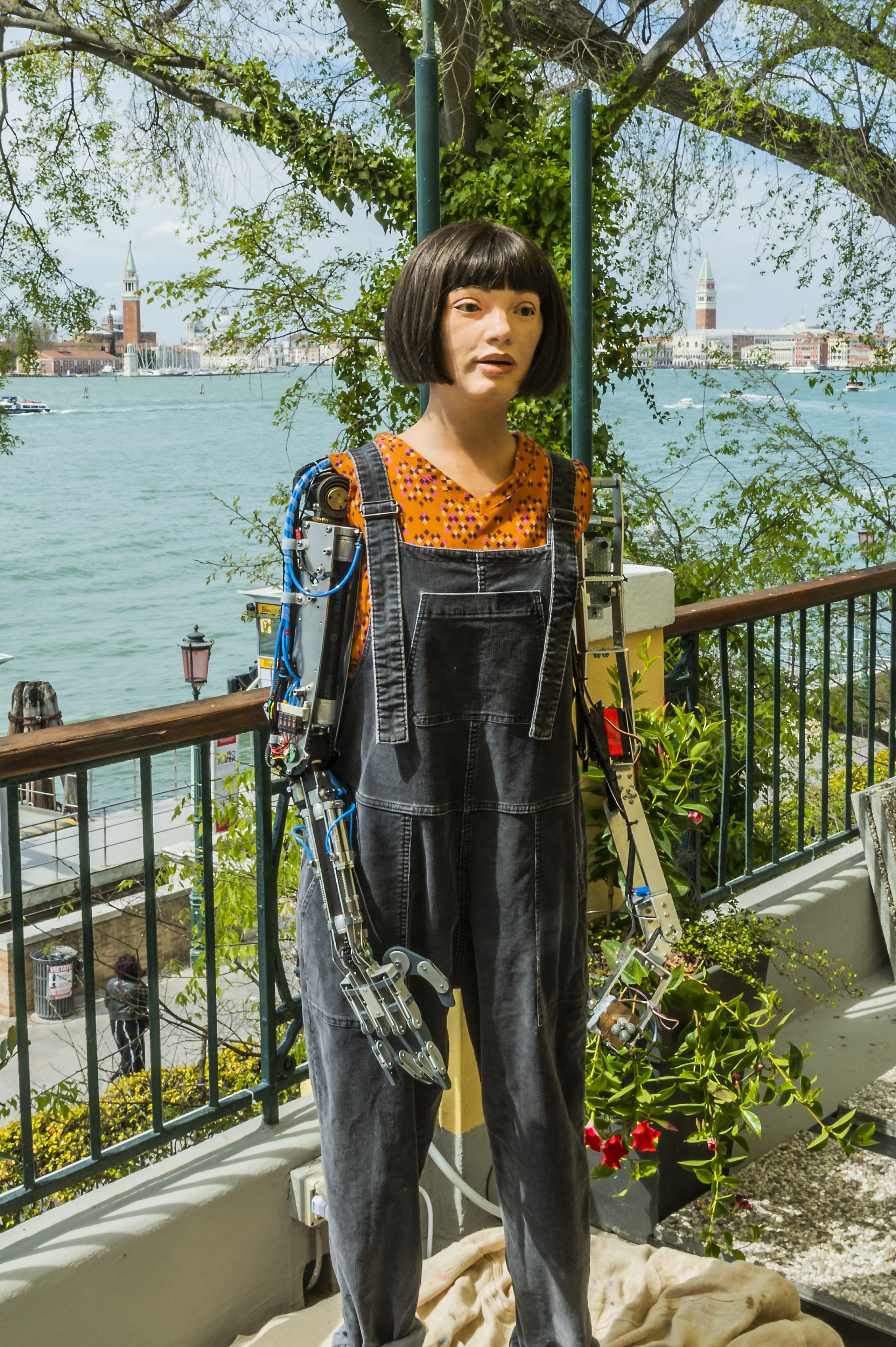 The world's first robot artist reveals amazing new paintings in its ...