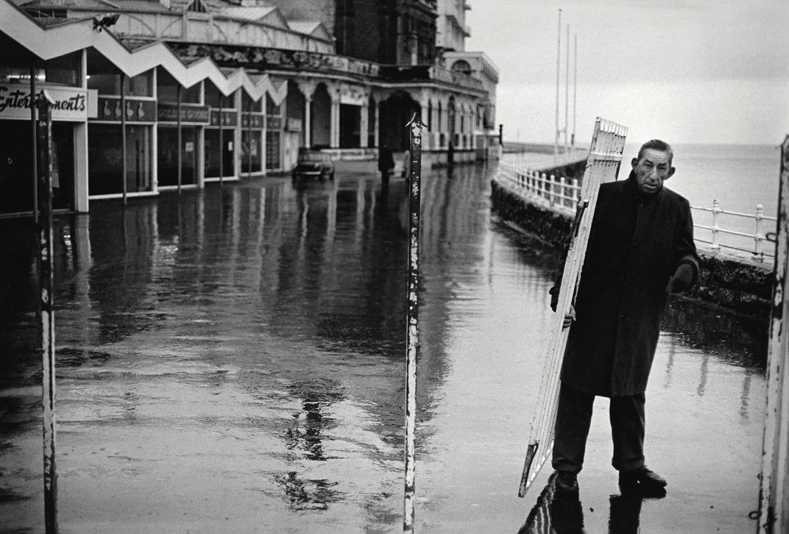 Seaside Photographed: Images that capture the British seaside from the ...