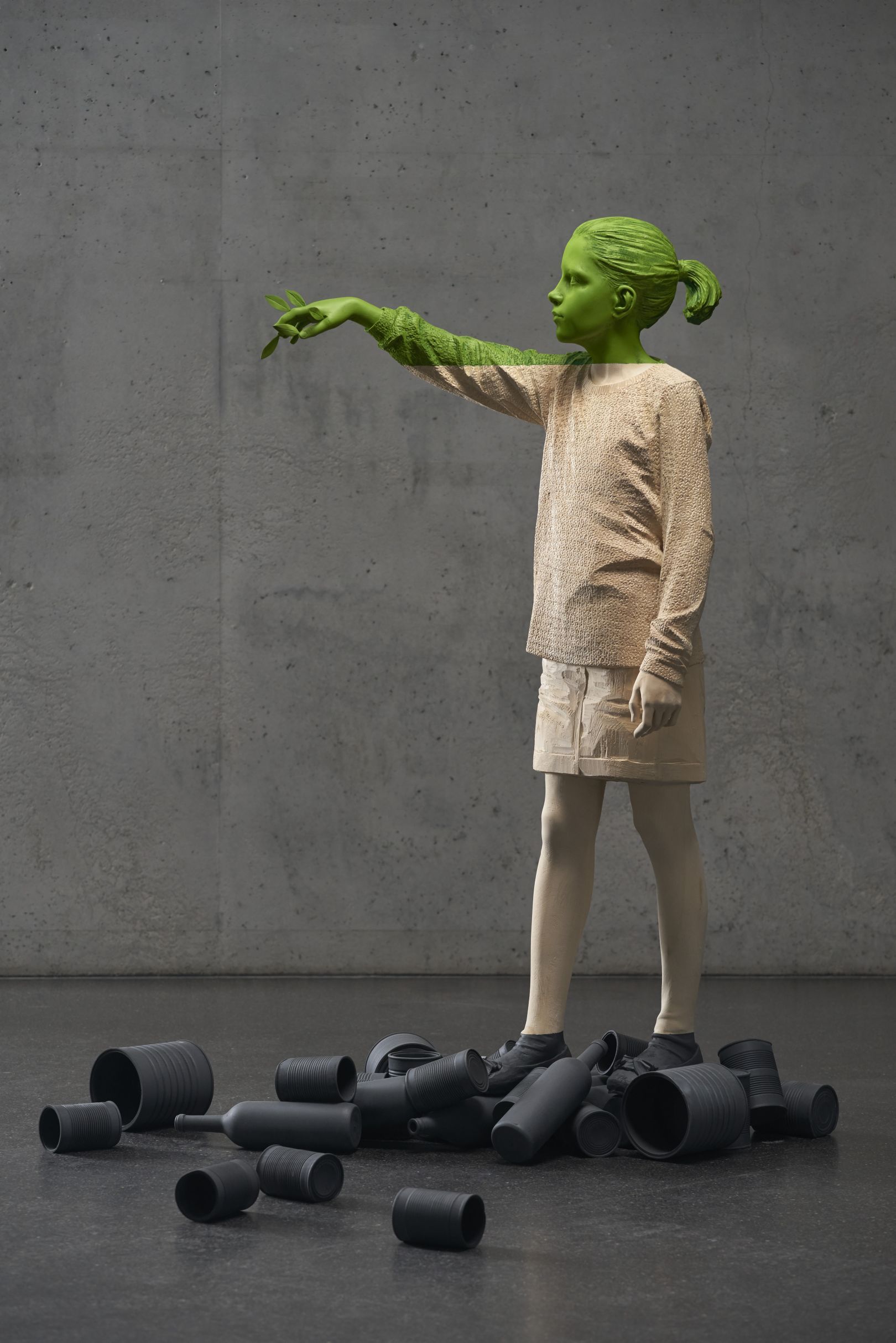 Wooden Wonders: The surreal sculptures of Willy Verginer | Creative Boom