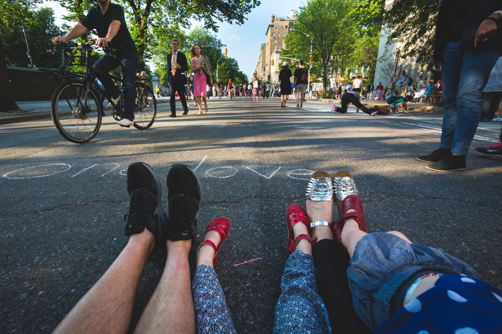 Feet First: Photographer documents his family's travels by showing only ...