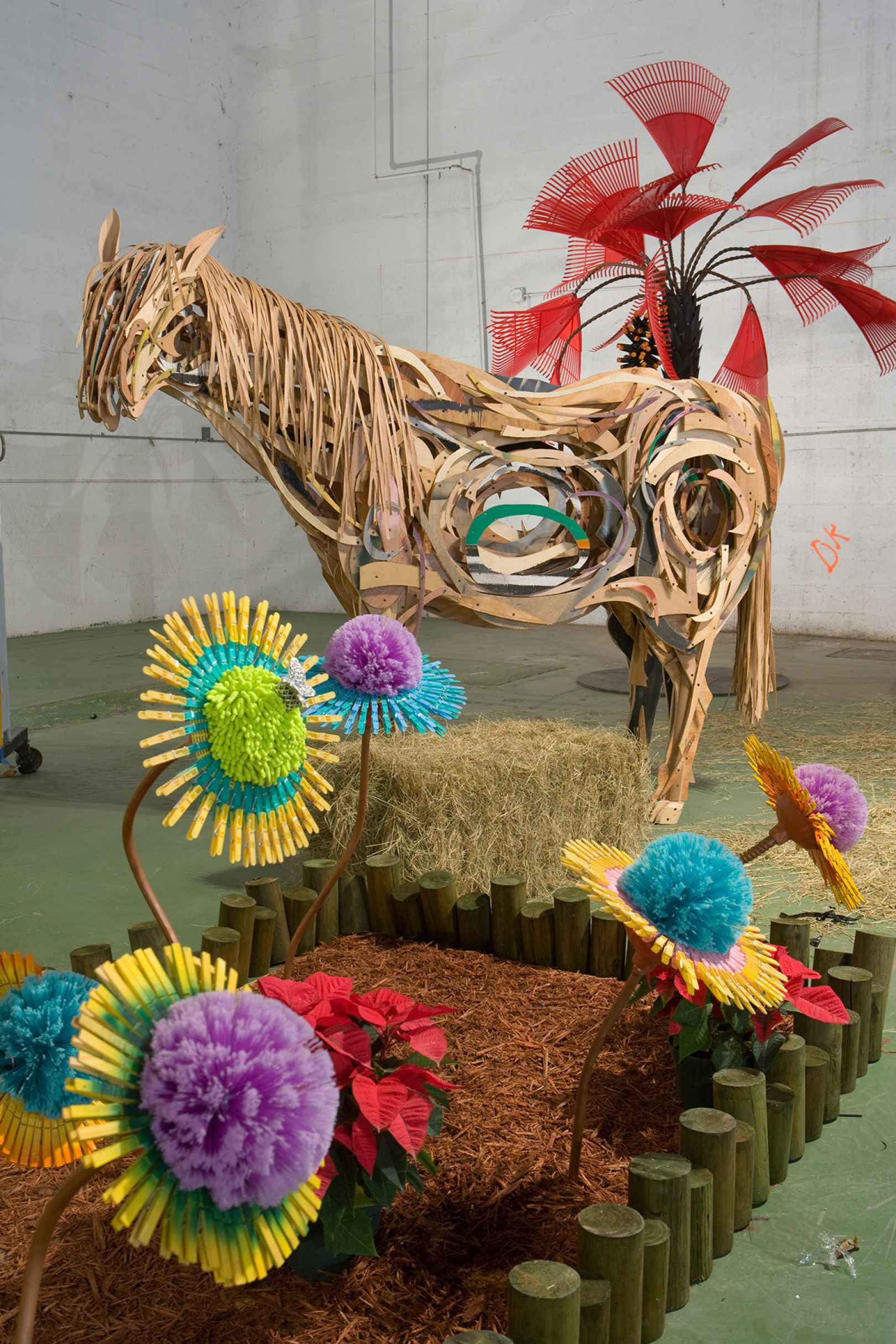 Animal Farm: Artist transforms everyday objects into beautiful animal ...