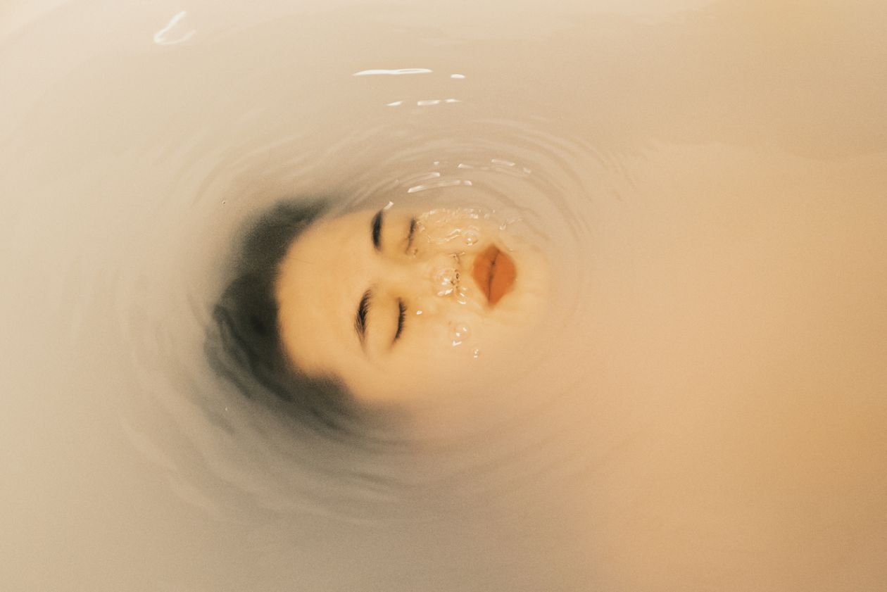 Yushi Li's photographs 'provoke' the male/female binary | Creative Boom