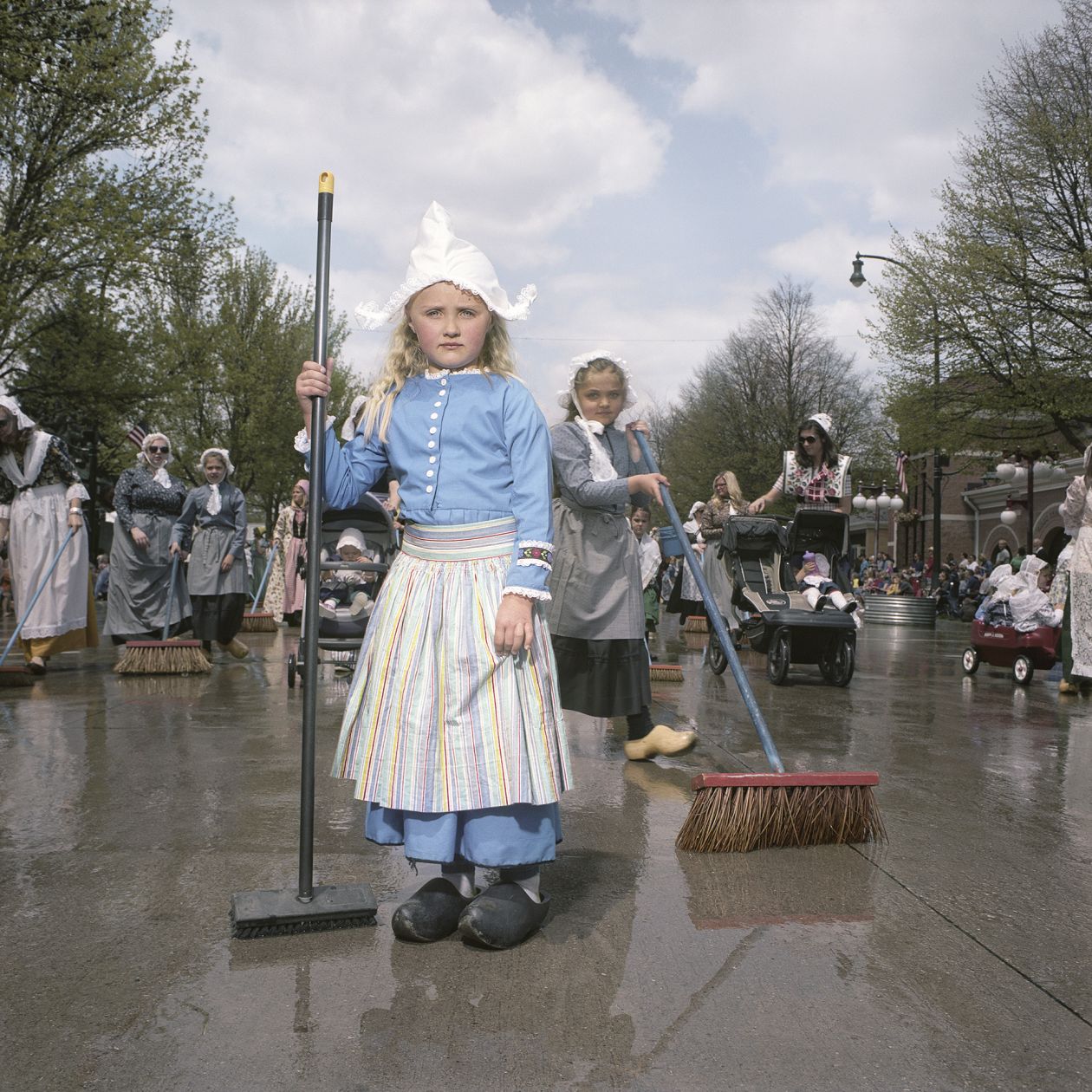 Ellen Weinstein's gorgeous illustrations for new children's book Yayoi ...