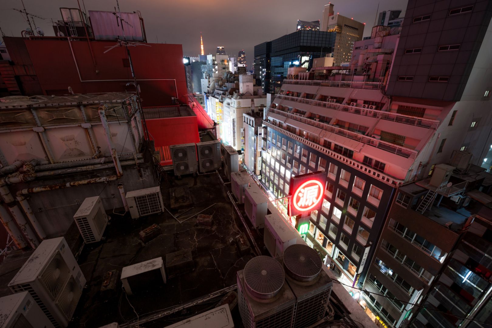 Dark Tokyo From Above: Photographer captures Japan's neon capital from ...