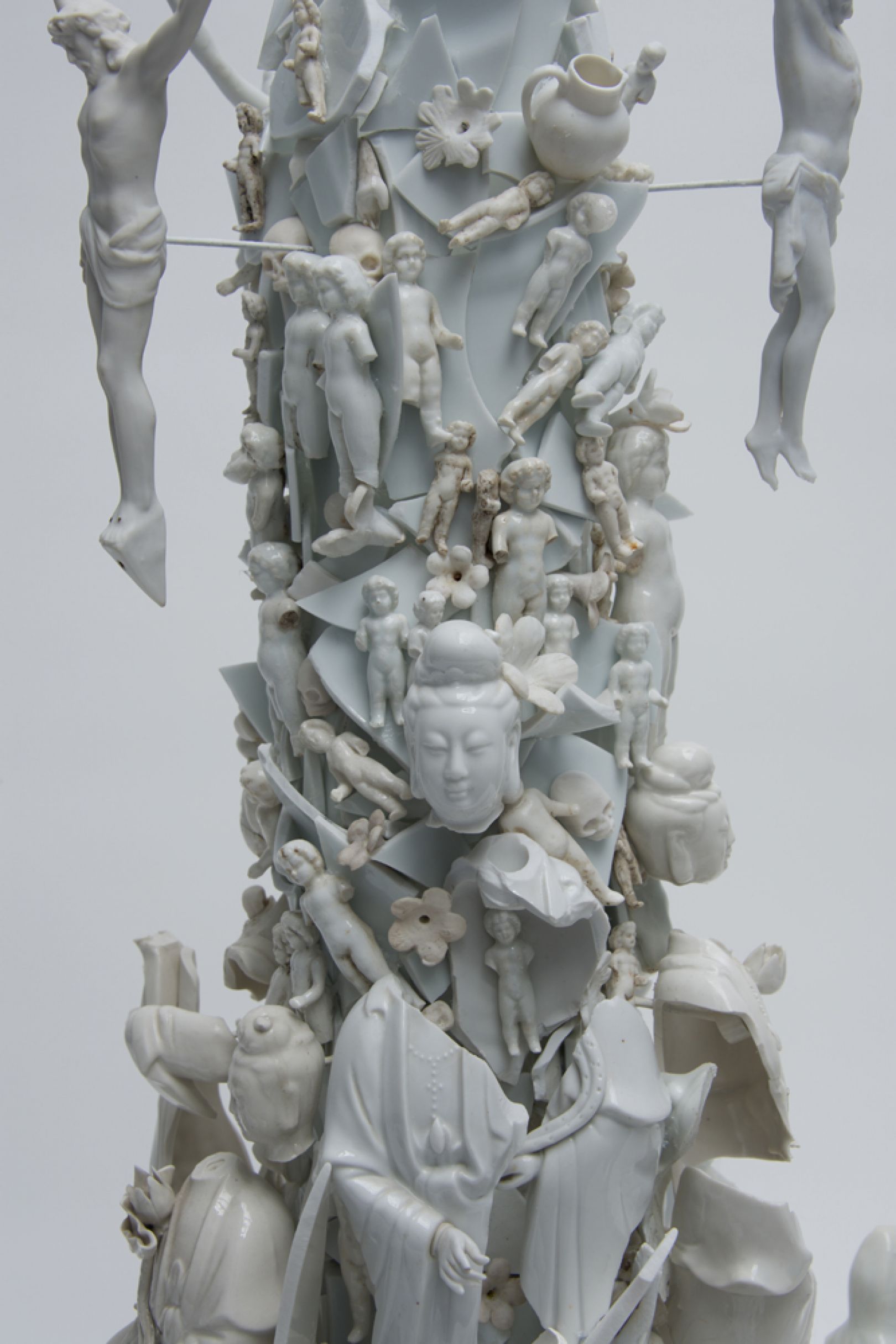 War & Pieces: Sculpture of thousands of fragments of porcelain depict a ...